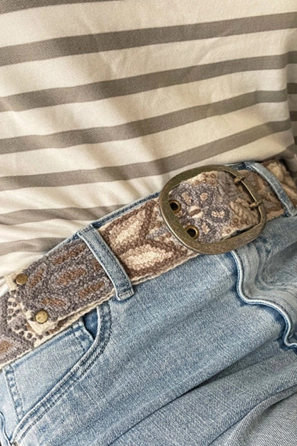Monochromatic Cream Belt – Red Door Boutique